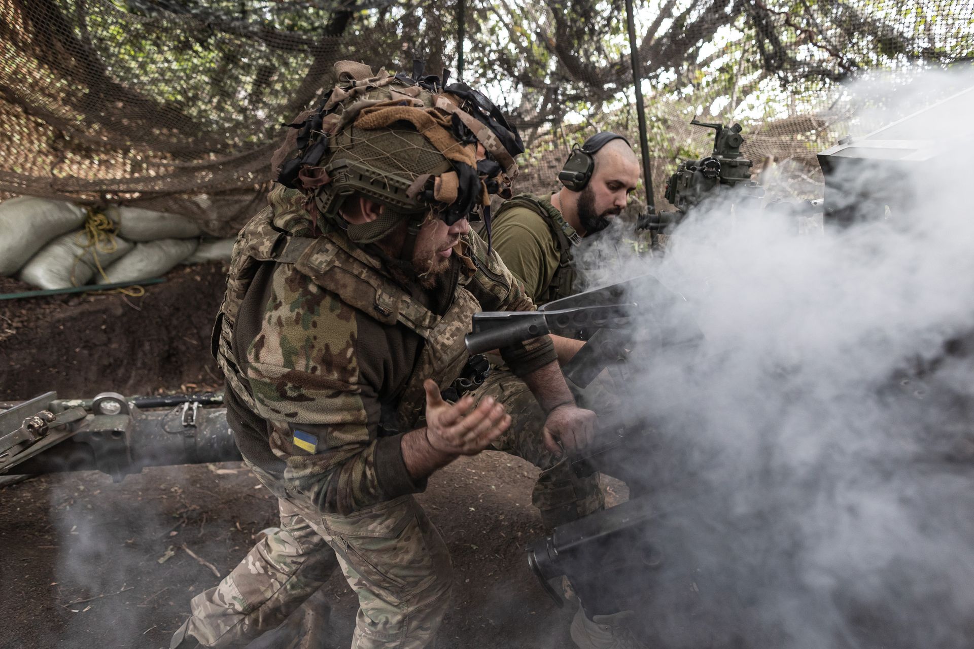 Ukraine hits Russian command posts days after defense minister's visit ...