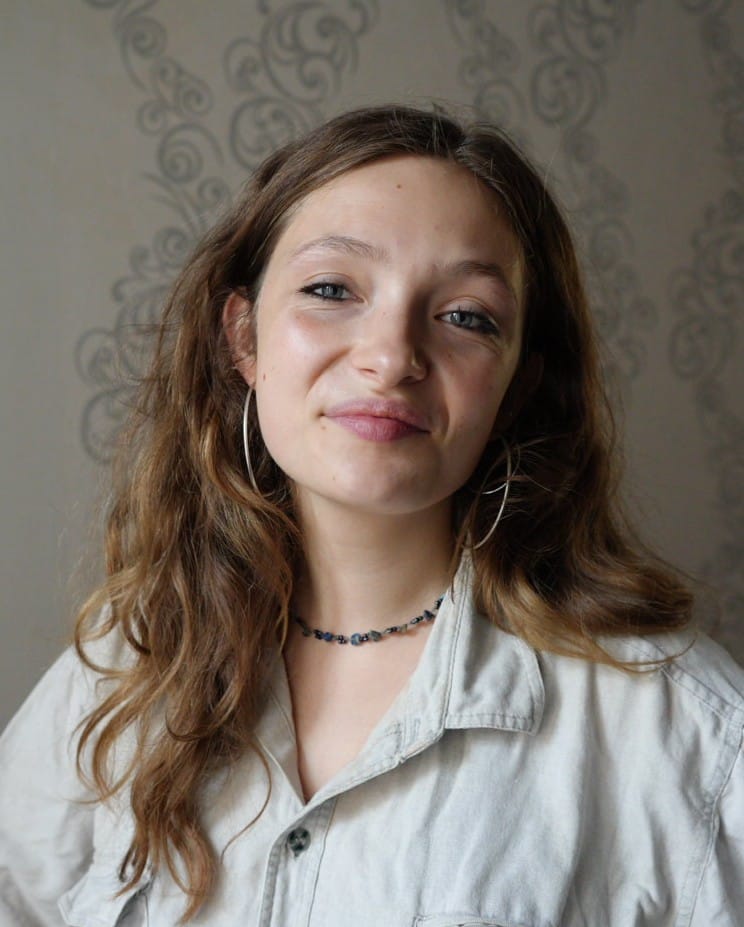 Poppy Askham