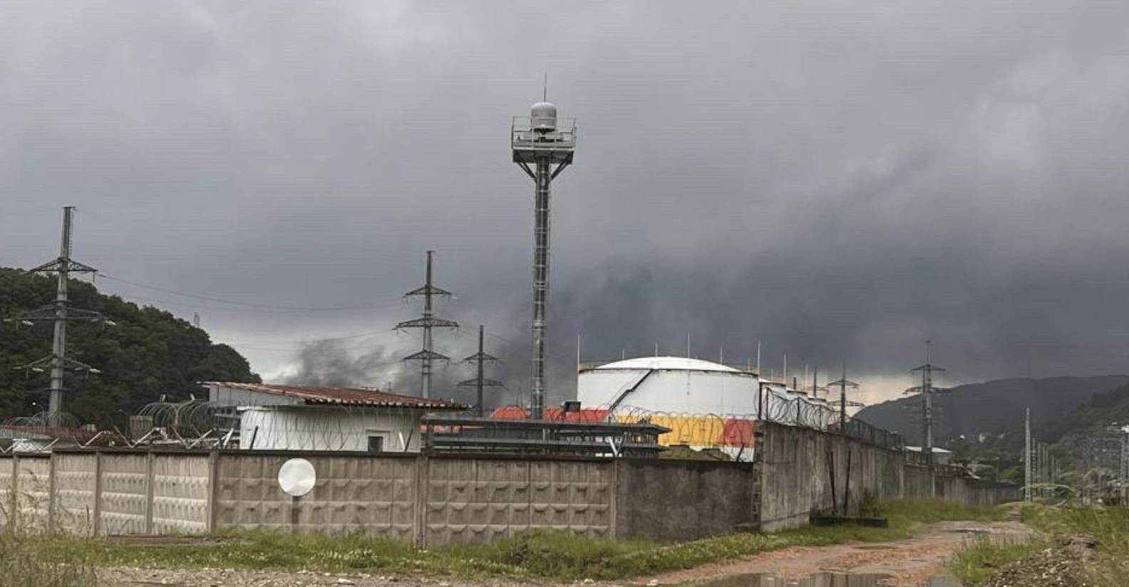 Ukraine strikes Tuapse oil refinery again, General Staff vows ...